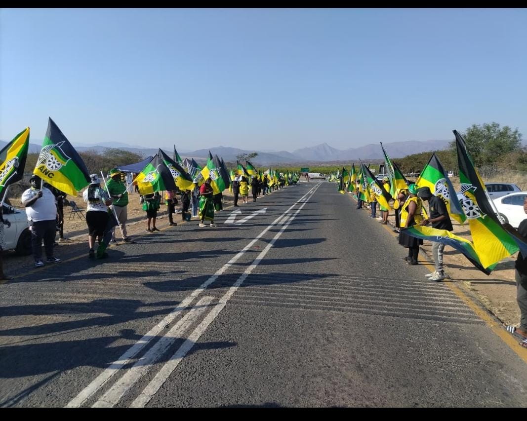 Mabuza begrafnis: Verkeersontwrigting tot Saterdag verwag - Radio Laeveld